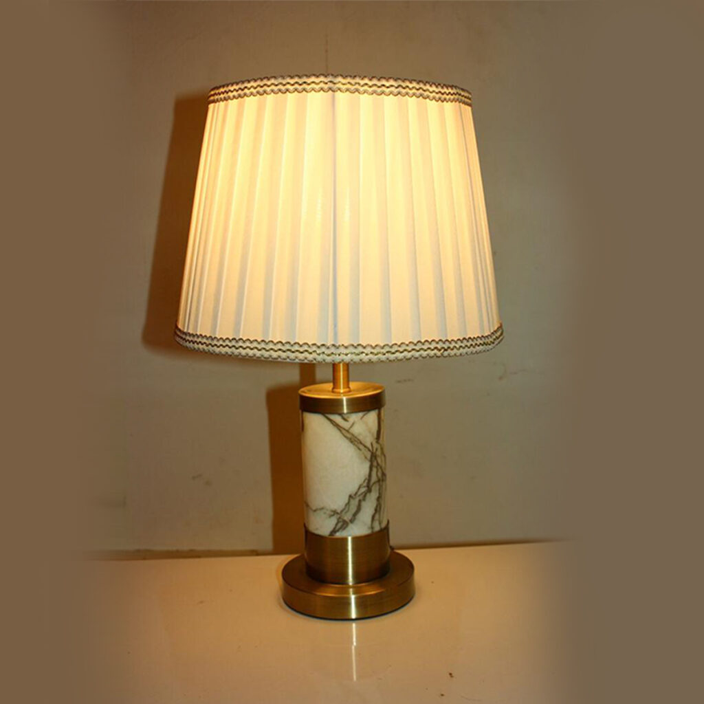 ANTIQUE DESIGN TABLE LAMP WITH GLASS SHADE - Kapoor Lamp Shades